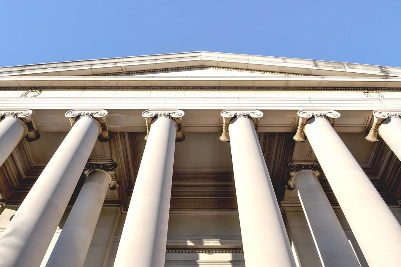 Government and Public Sector - milosevic-law.com